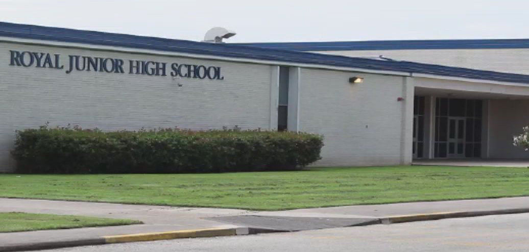Royal Junior High School | Home