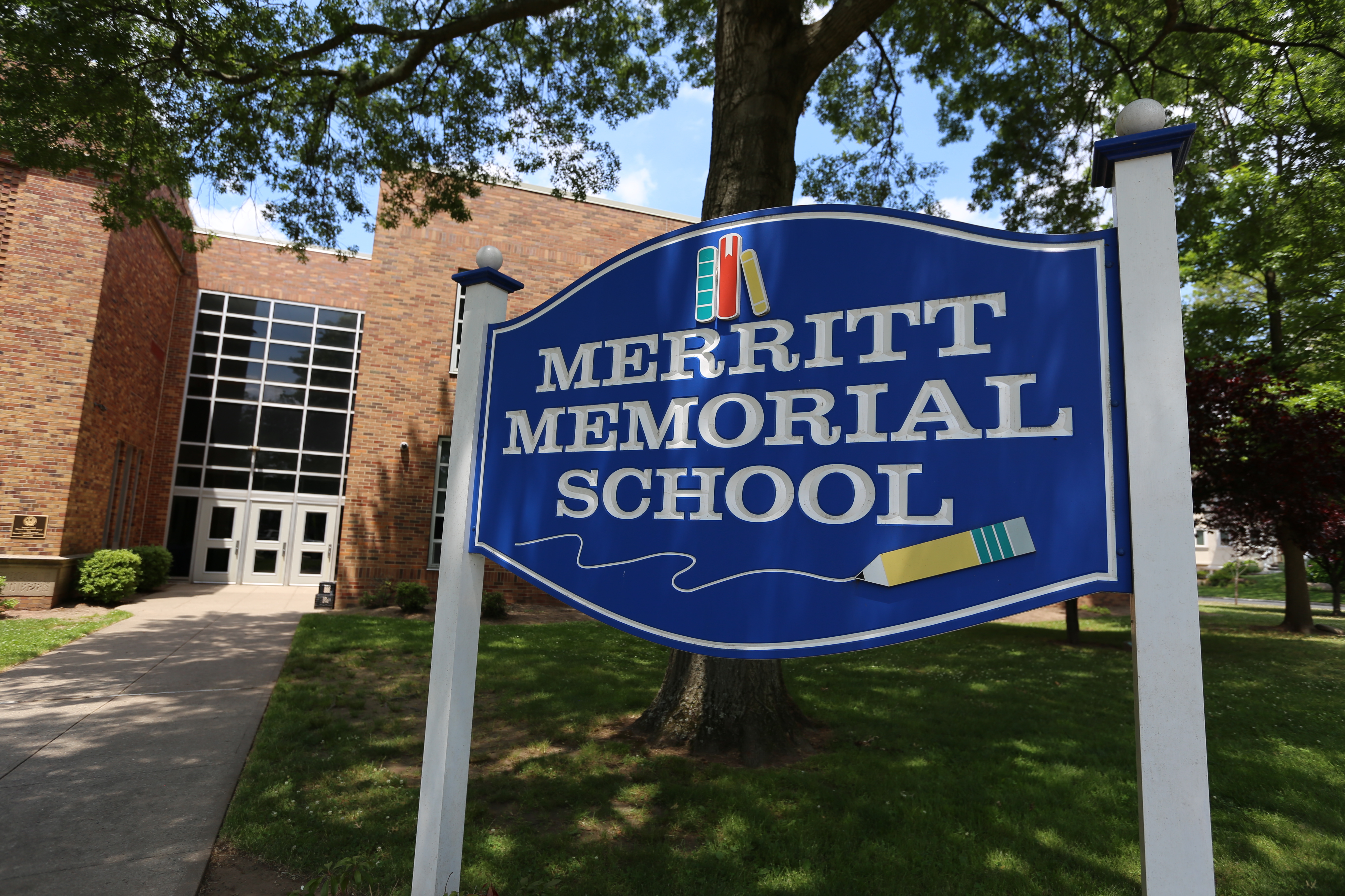 Merritt Memorial School | Home